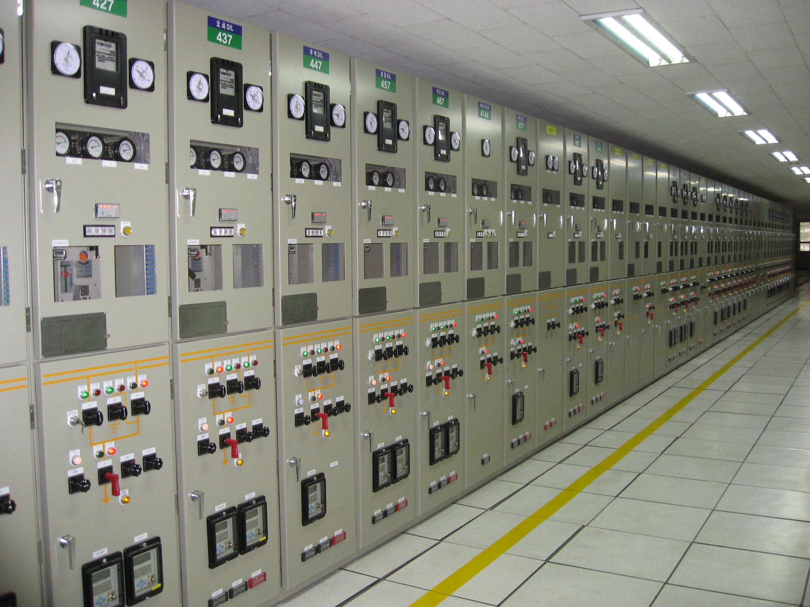 25.8kV Cubicle type Gas Insulated Switchgears | tradekorea