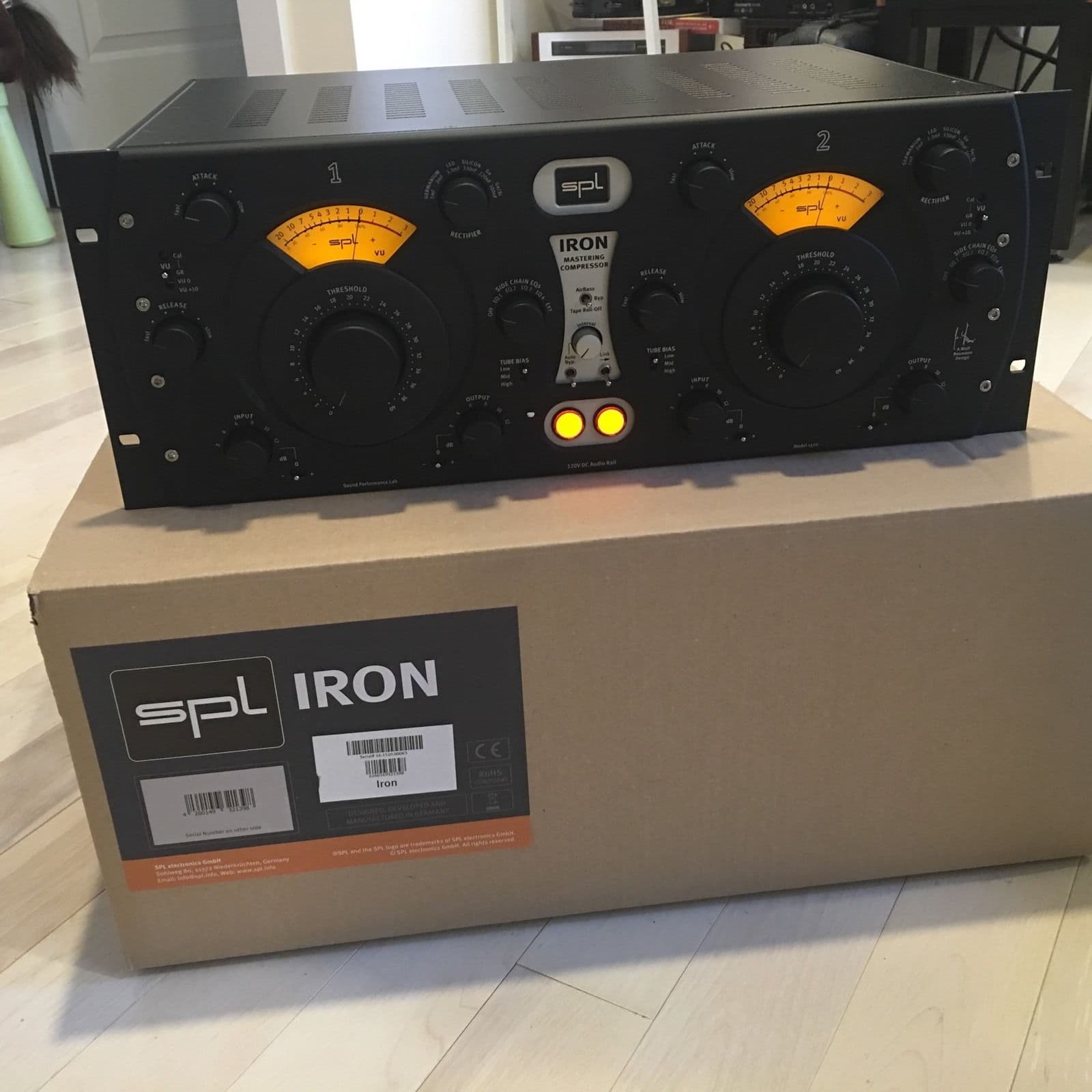SPL Iron - Stereo Tube Mastering Compressor----3000Euro | tradekorea
