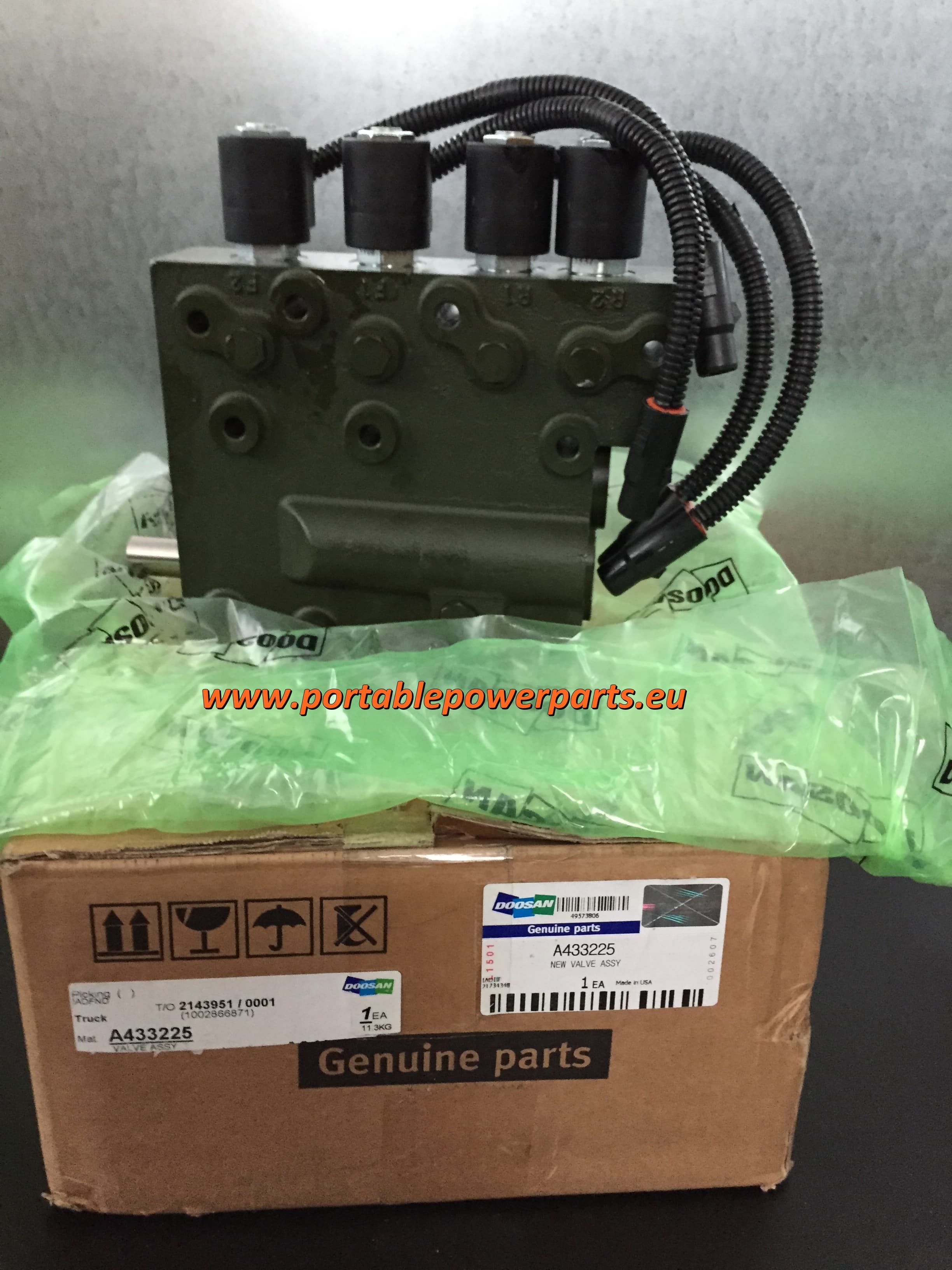A433225 Valve assy for Doosan forklift D35 | tradekorea
