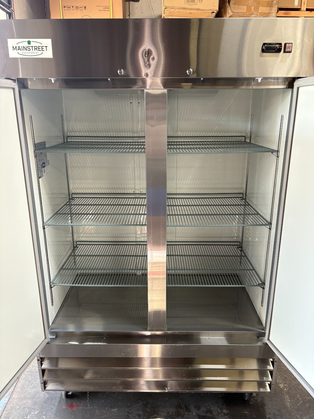 Commercial Upright Reach-in Refrigerator, ETL Restaurant 2 door Fridge ...