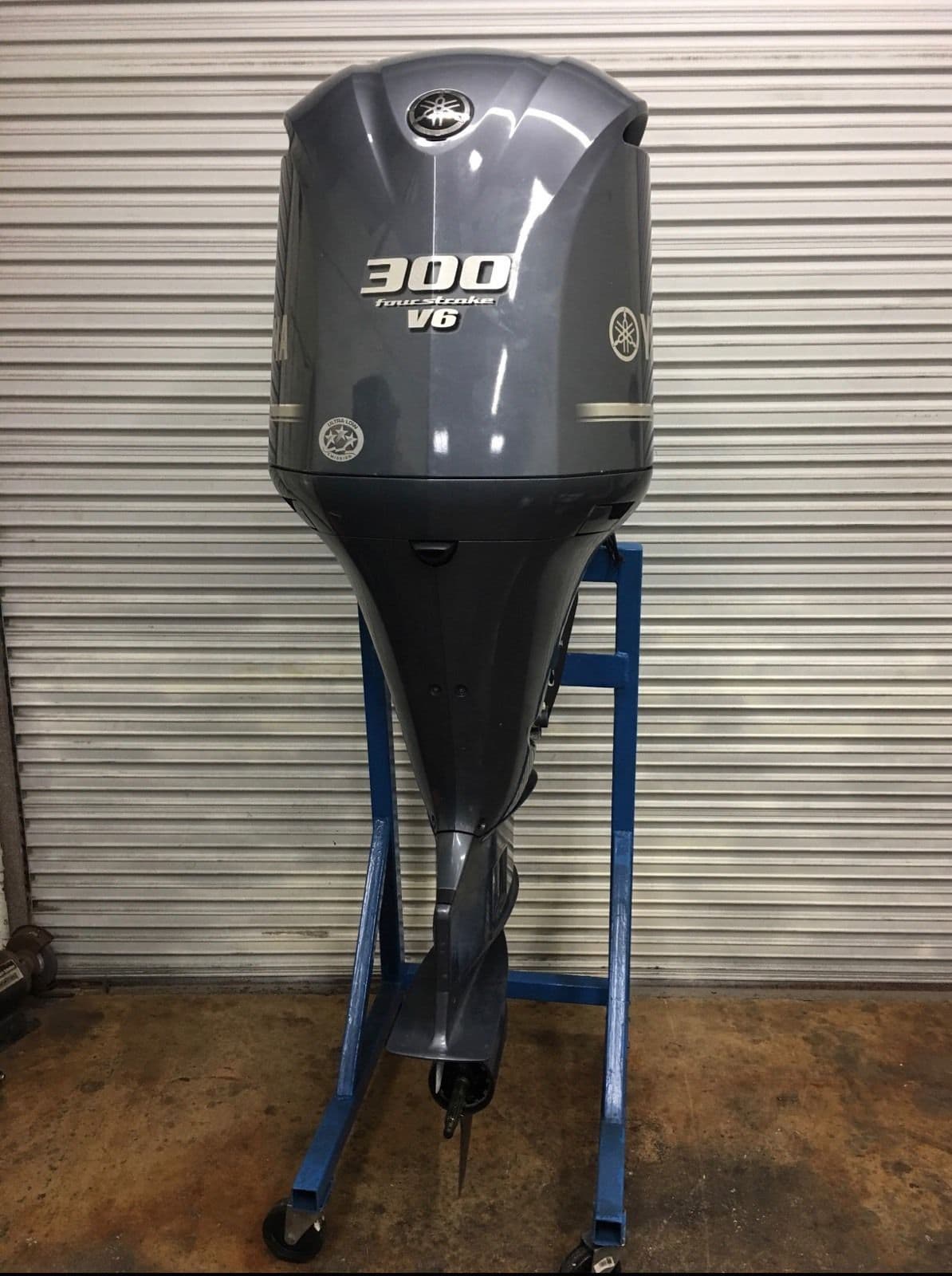 Yamaha 300hp 300 HP Four Stroke F300UCA UCA F300UCA F250 outboard motor ...