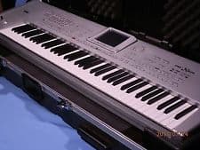 Nice Korg Pa1x Pro Pa1xPro 76 key in Hard Case Keyboard piano ...